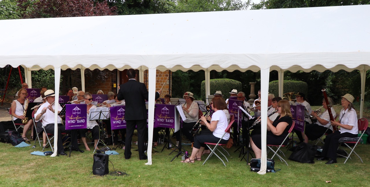 Farthingstone Village